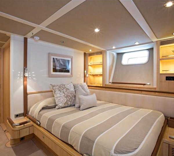 Yacht Hamilton II, CNB Bordeaux | CHARTERWORLD Luxury Superyacht Charters